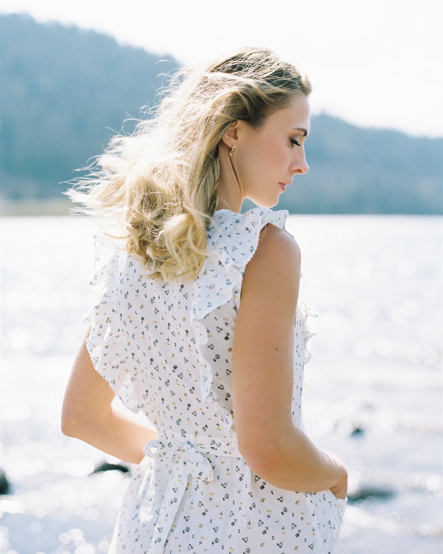 Amy Pearl Hoops – Everyday Heirloom Co.